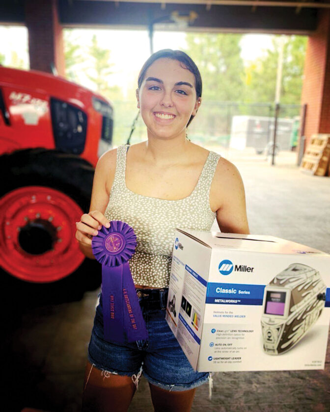 Teen of the Week: Waterford junior Allison Huck digs up the dirt for ...